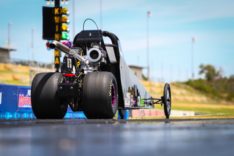 Fuchs dragster flies as Perth goes testing - Drag News Magazine