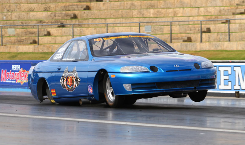 Fuchs dragster flies as Perth goes testing - Drag News Magazine