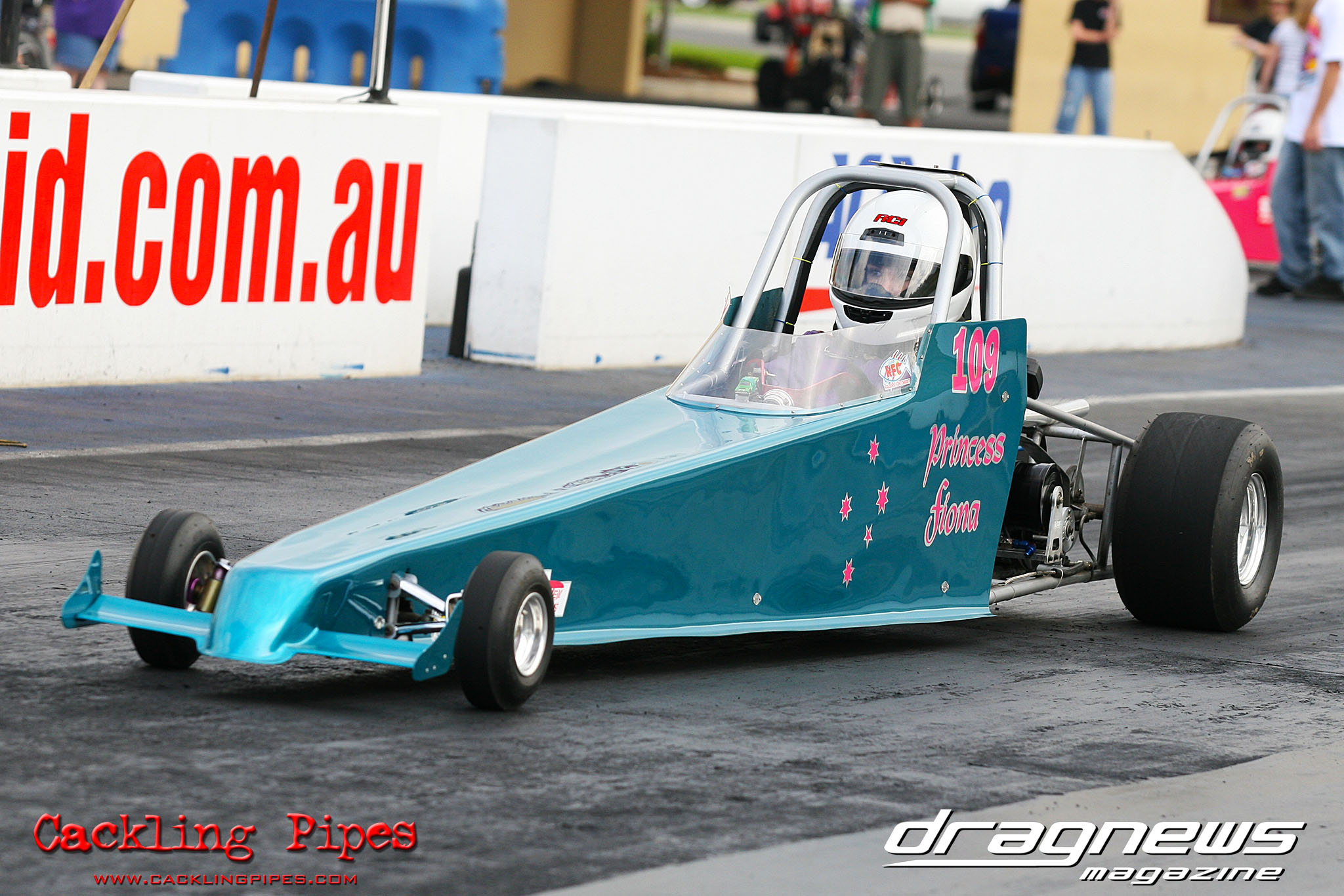 Fiona Crisp jet-setting into NHRA Top Alcohol - Drag News Magazine