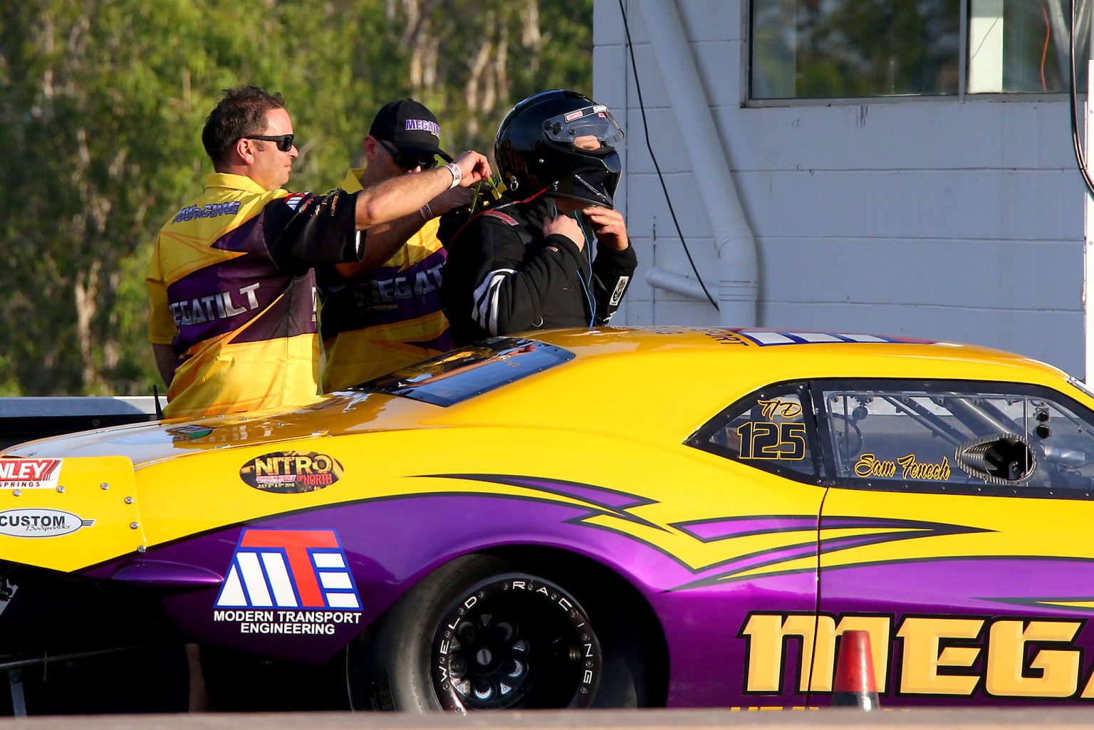 VALE: SAM FENECH - Drag News Magazine