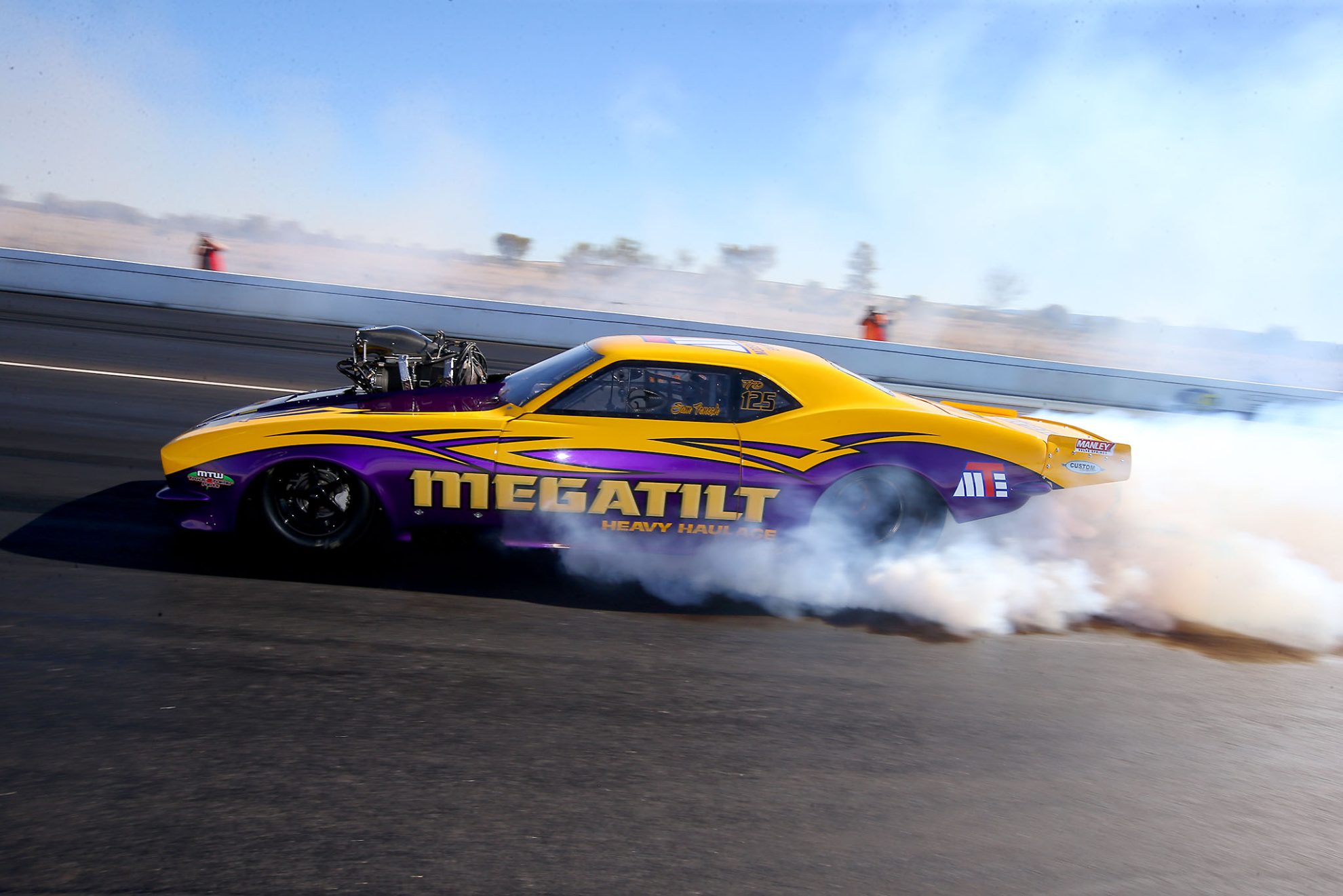 VALE: SAM FENECH - Drag News Magazine